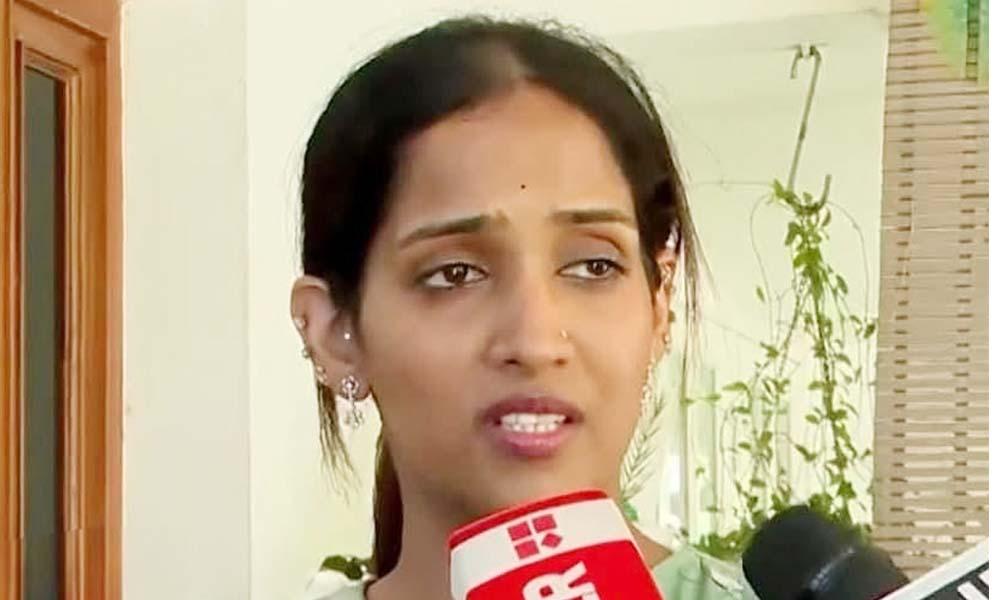 ആരതി പറയുന്നു; മുസാഫിറും സമീറും എനിക്ക് കിട്ടിയ സഹോദരങ്ങള്‍ | Sirajlive.com