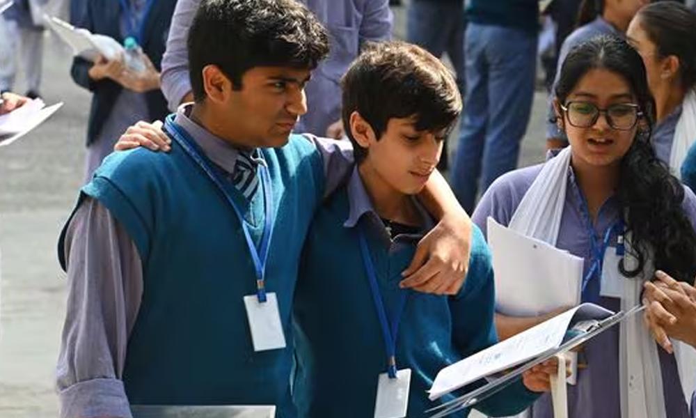 സിബിഎസ്ഇ പന്ത്രണ്ടാം ക്ലാസ് പരീക്ഷാഫലം പ്രഖ്യാപിച്ചു; 88.39 ശതമാനം വിജയം | Sirajlive.com