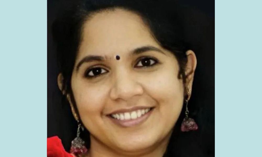 അഹ്മദാബാദ് വിമാന ദുരന്തം: രഞ്ജിതയുടെ മൃതദേഹം നാട്ടിലെത്തിച്ചു | Sirajlive.com