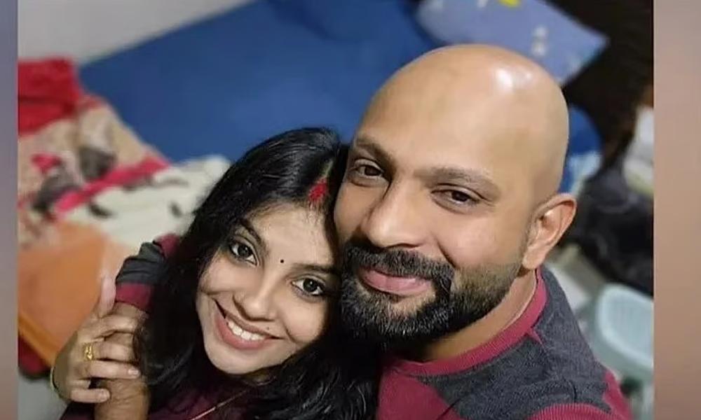 അതുല്യയുടെ മരണം; സതിഷിനെ ജോലിയില്‍ നിന്നും പിരിച്ചുവിട്ടു | Sirajlive.com