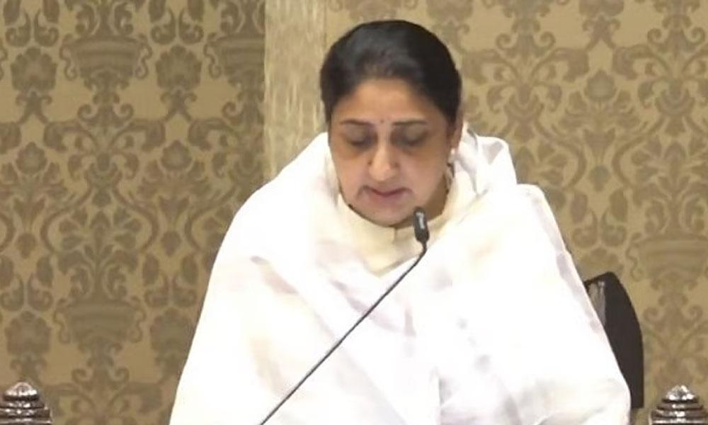 മഹാരാഷ്ട്രയുടെ ആദ്യ വനിതാ ഉപമുഖ്യമന്ത്രി; സുനേത്ര പവാര്‍ സത്യപ്രതിജ്ഞ ...